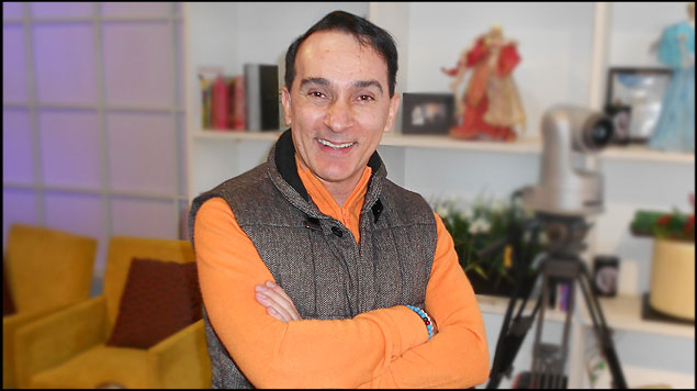 Fred Roldán asegura que en México sí se vive de hacer teatro ...