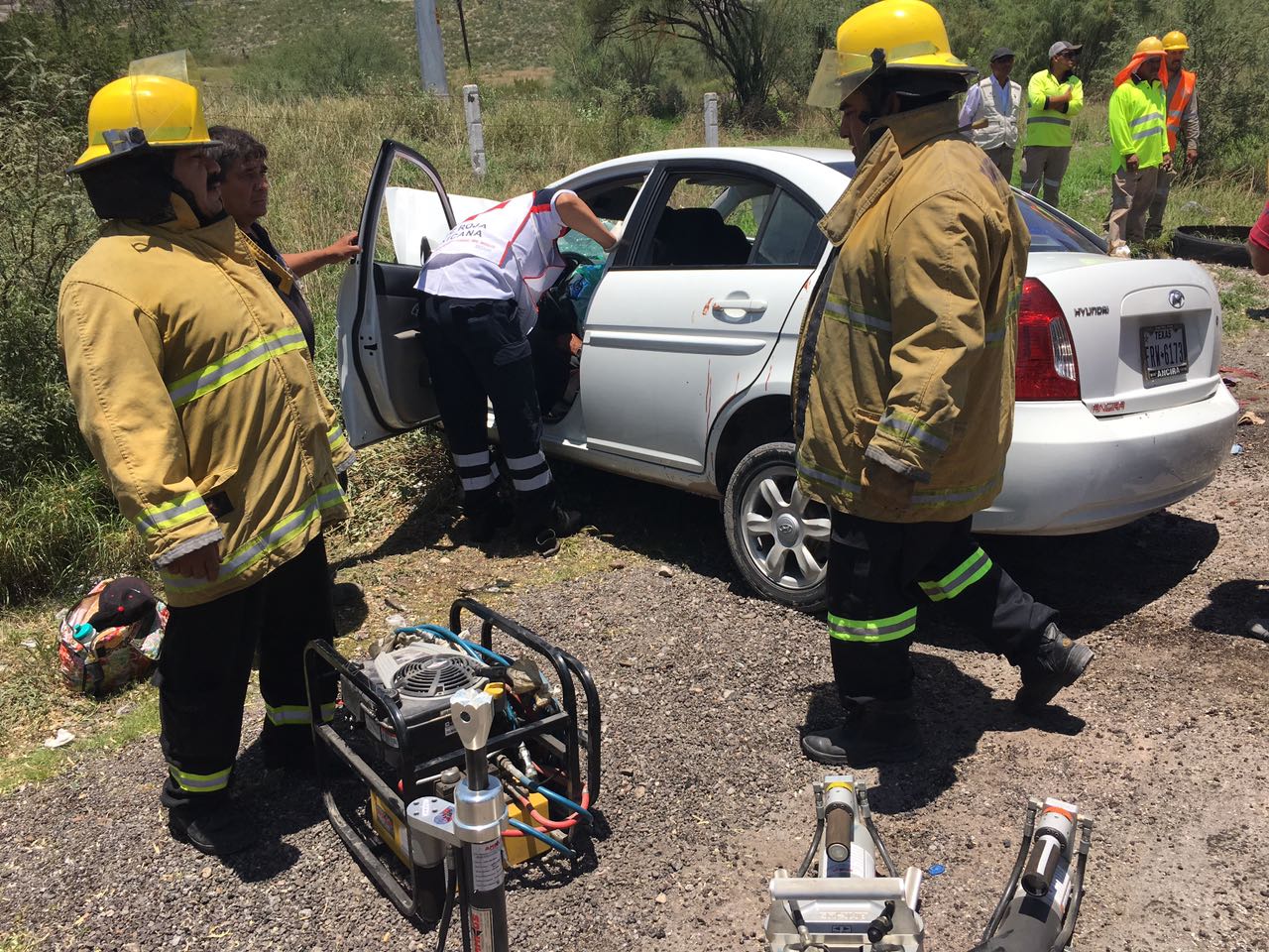 Ocho lesionados tras aparatoso choque en carretera libre León Guzmán Durango | Telediario México