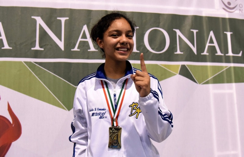 Sin requerimiento, Bárbara Botello rinde declaración al PGJE ...