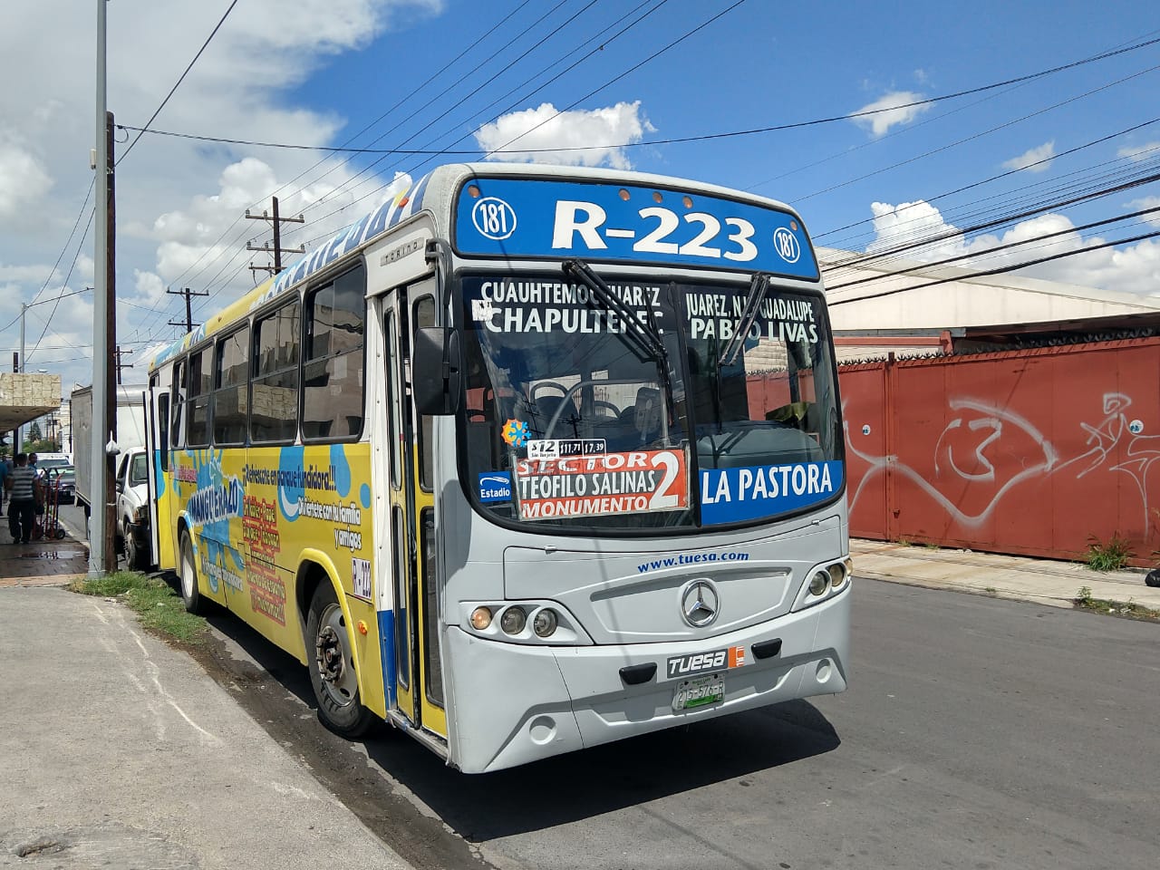 Mujer de la tercera edad sufre caída en ruta 223; pide que cubran sus ...
