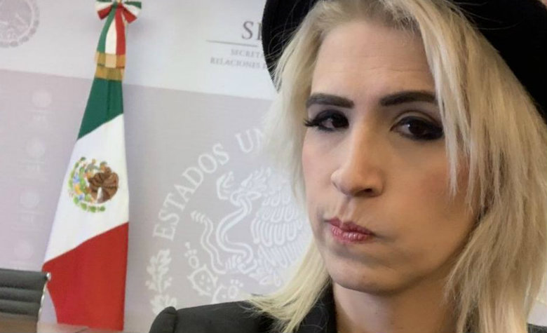 Entregan primera carta de naturalización a mujer transgénero ...