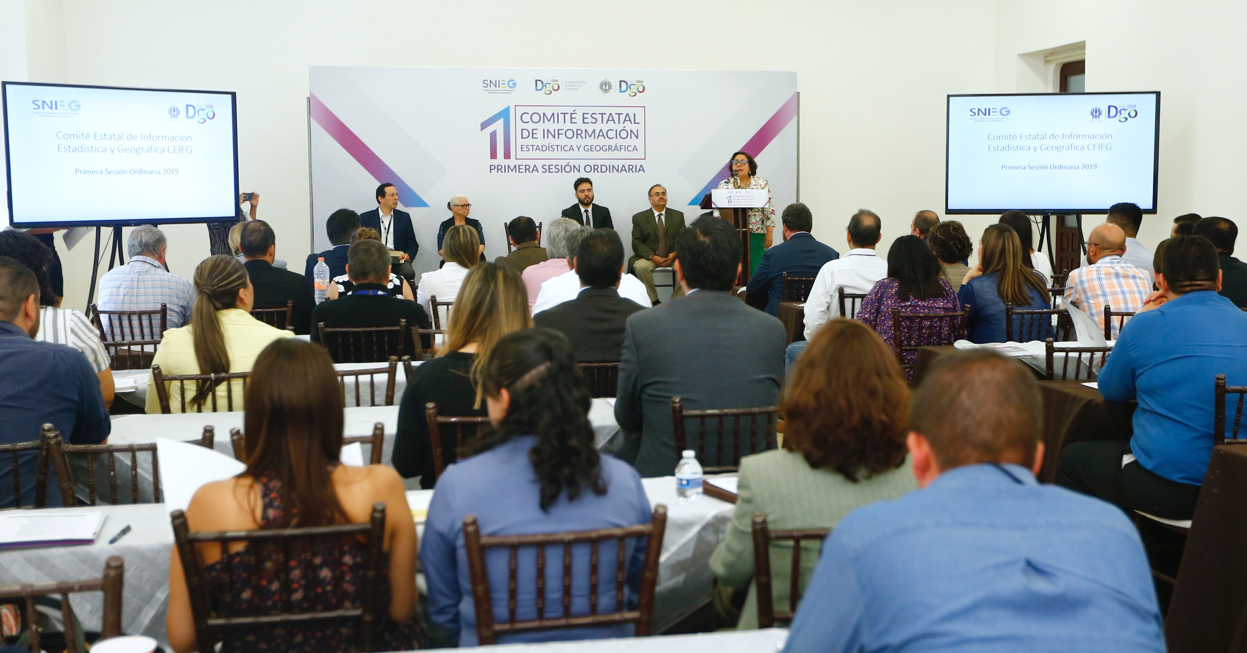 Celebran Reunión del Comité Estatal de Información Estadística y ...