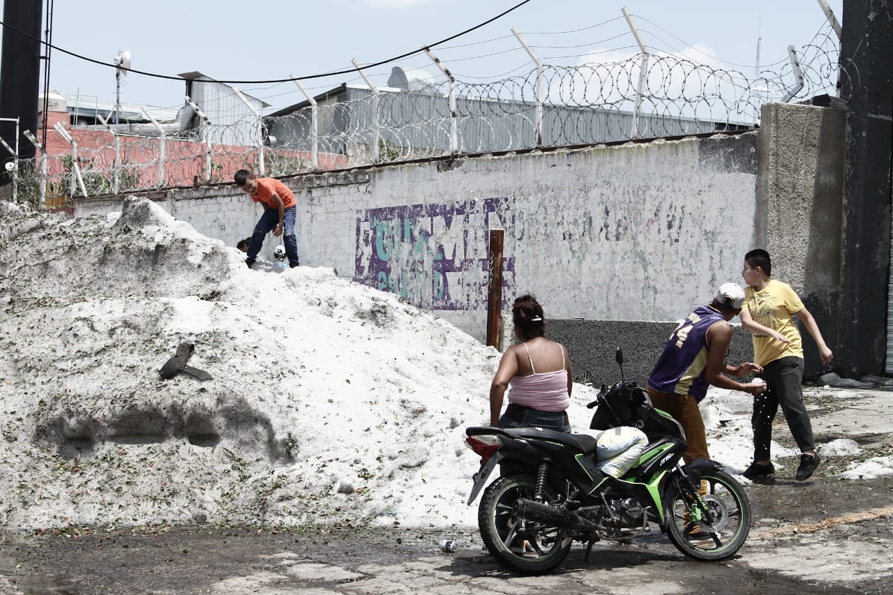 Afectados por granizada en Rancho Blanco hacen recuento de los daños ...