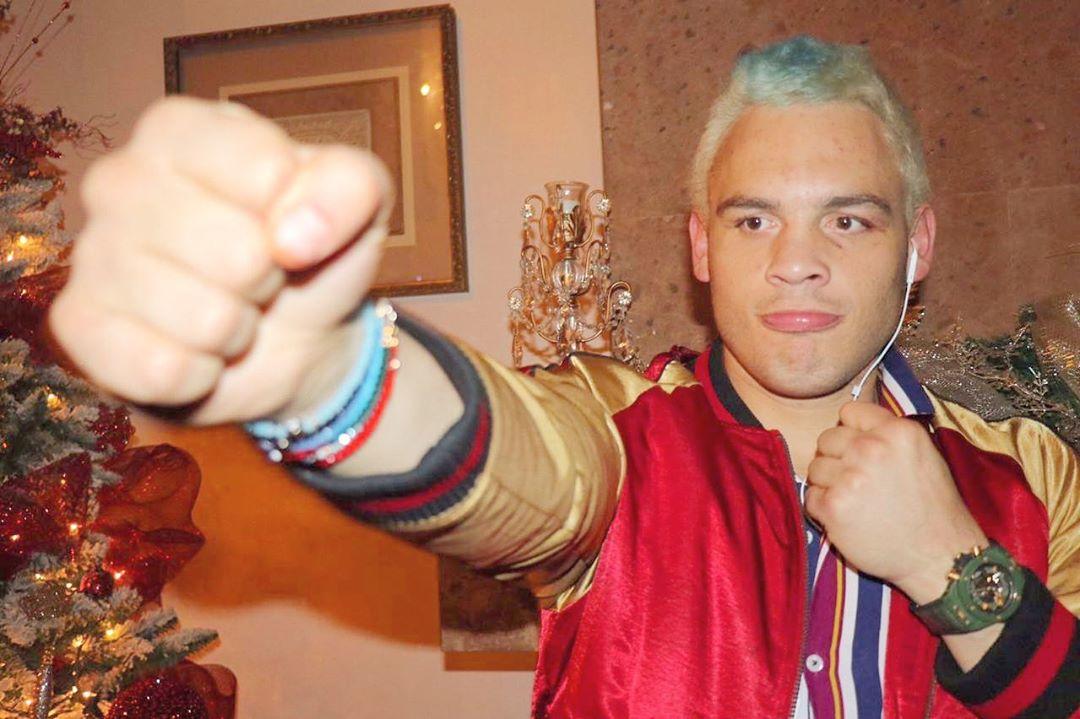 Julio César Chávez Jr.: De boxeador a cantante de cumbia | Telediario ...