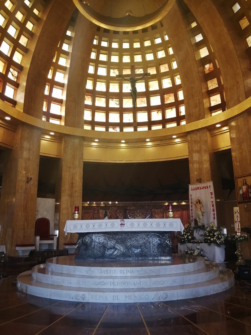 Por primera vez en cien años Cristo Rey esta solo | Telediario México