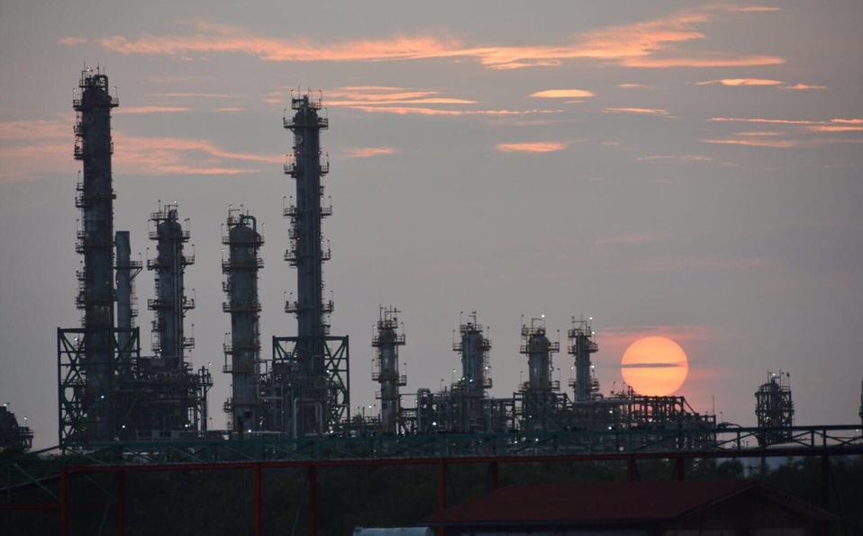 Refinería de Minatitlán, la que más recursos tuvo y la que menos opera ...