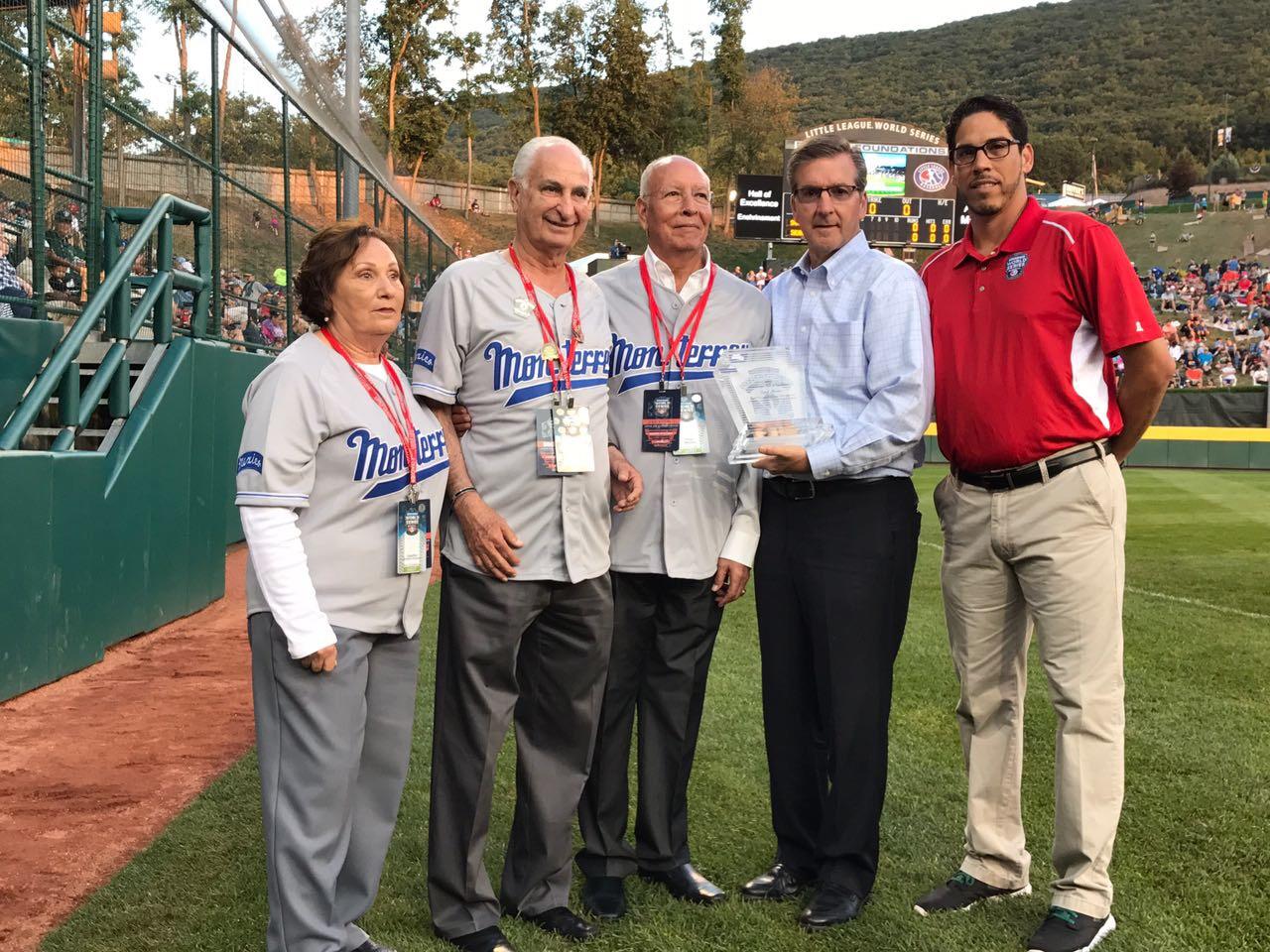 Busca Ángel Macías salir adelante | Telediario México