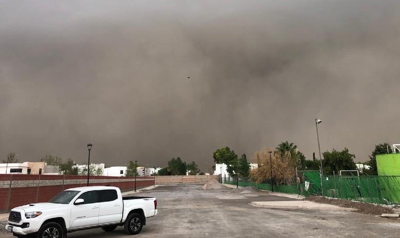 VIDEO: Así se vive la tolvanera que sorprendió a Torreón | Telediario ...