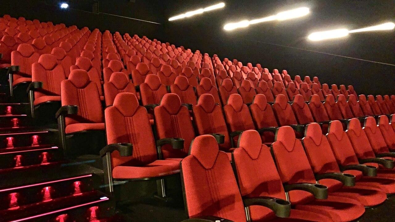 Rentan salas de cine para funciones privadas por contingencia ...