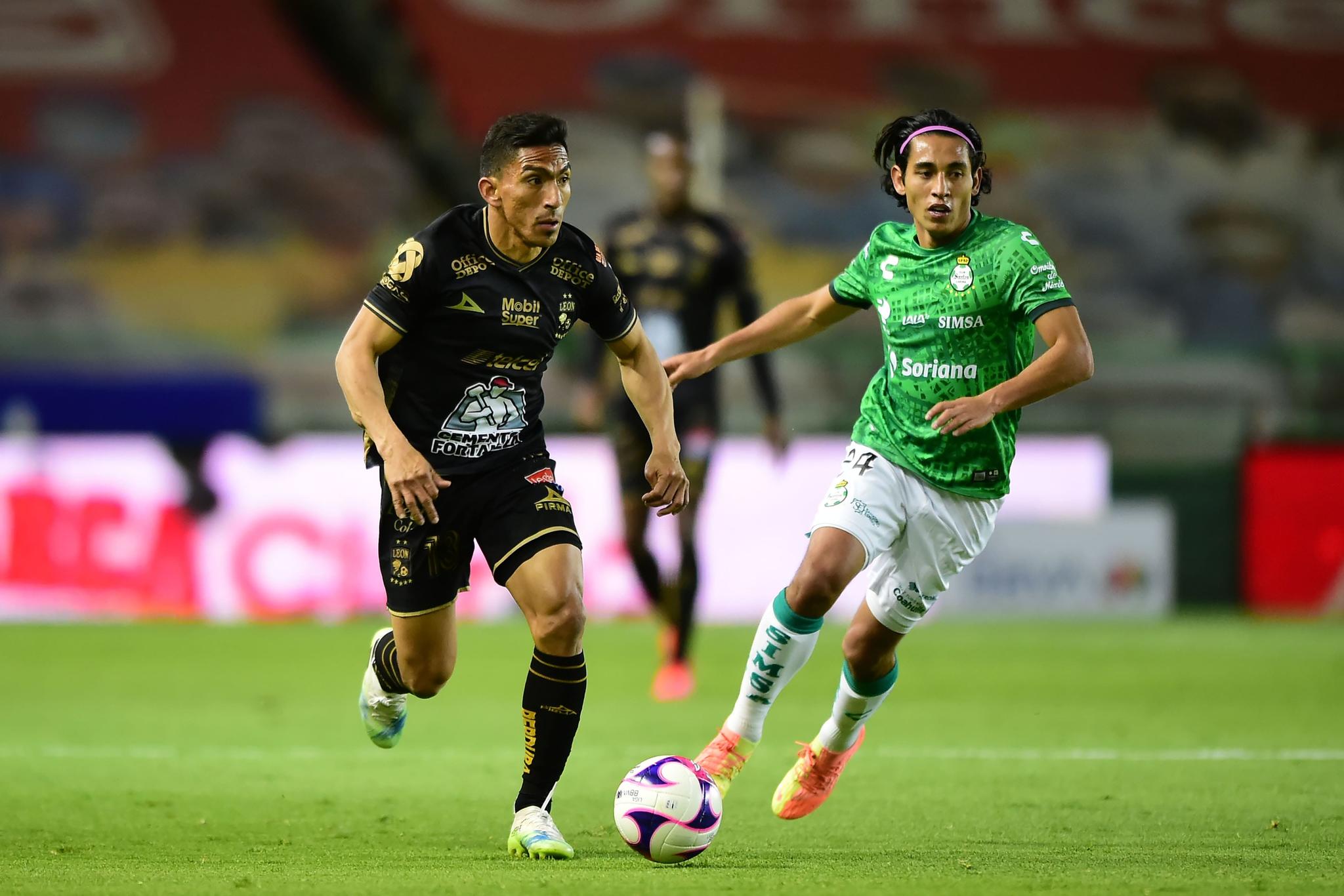 León ruge en casa | Telediario México