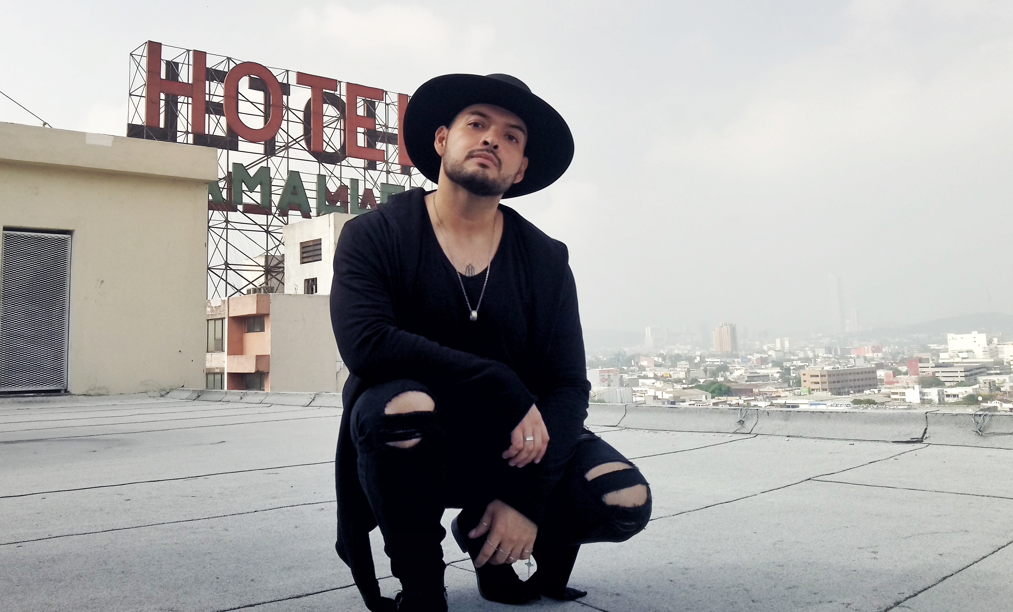 Promueve Doryan 'Quédate Aquí' | Telediario México