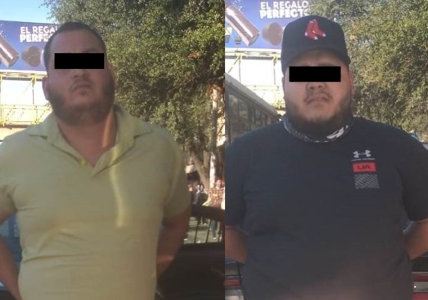 Detienen a dos hombres en posesión de auto robado en Monterrey | Telediario México