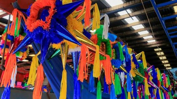 Historia y tradición de la piñata de 7 picos | Telediario México