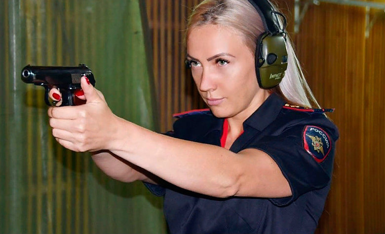 ¡Parecen modelos! Ellas son las policías que patrullan las calles de Rusia | Telediario México