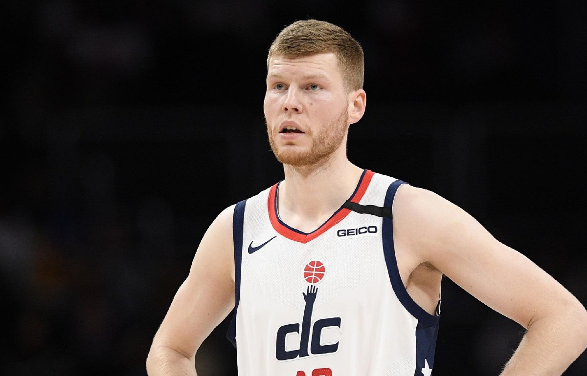 Davis Bertans se perderá el resto de los playoffs por lesión ...