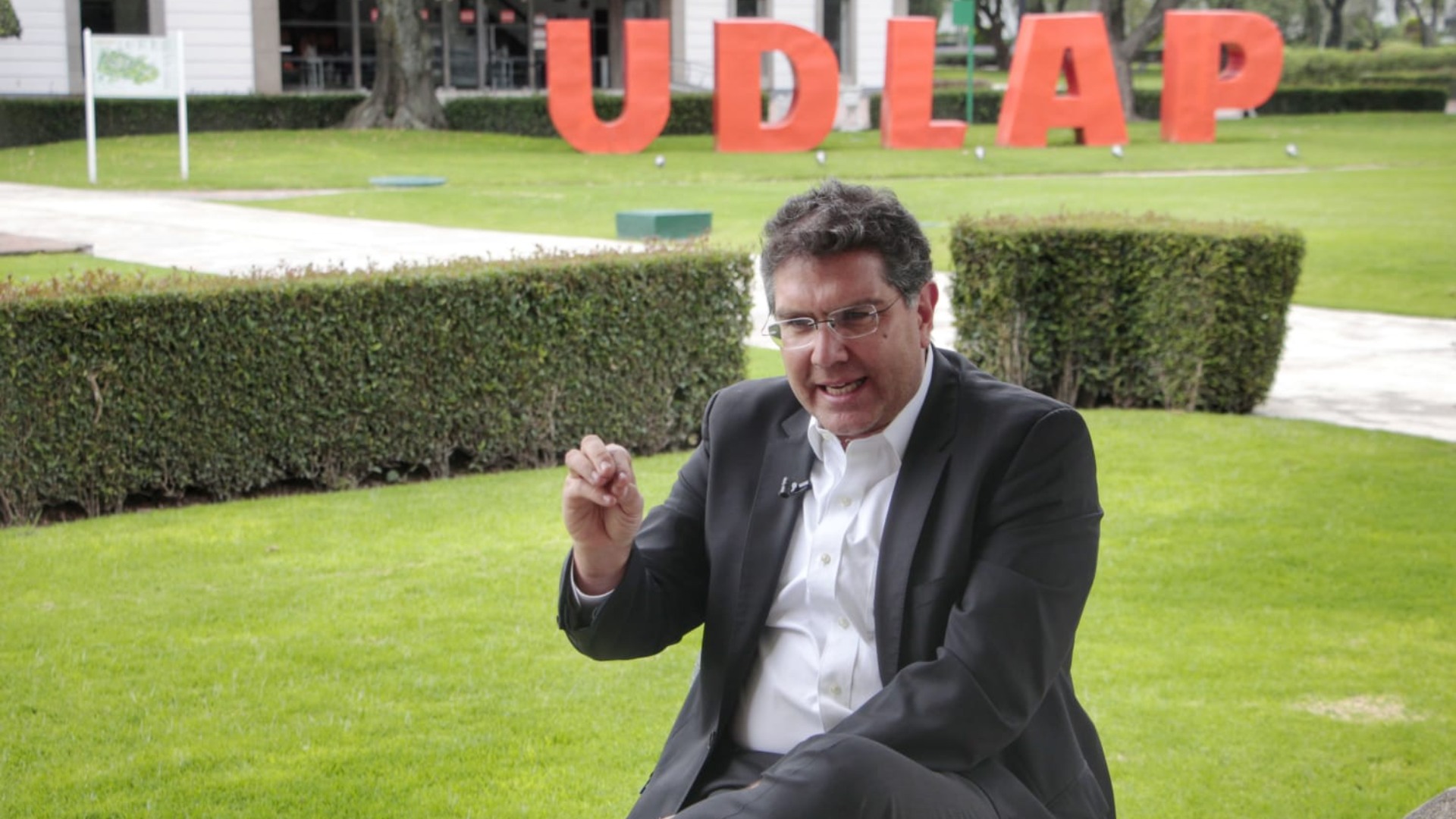 Armando Ríos Piter se mantiene como rector Udlap | Telediario México