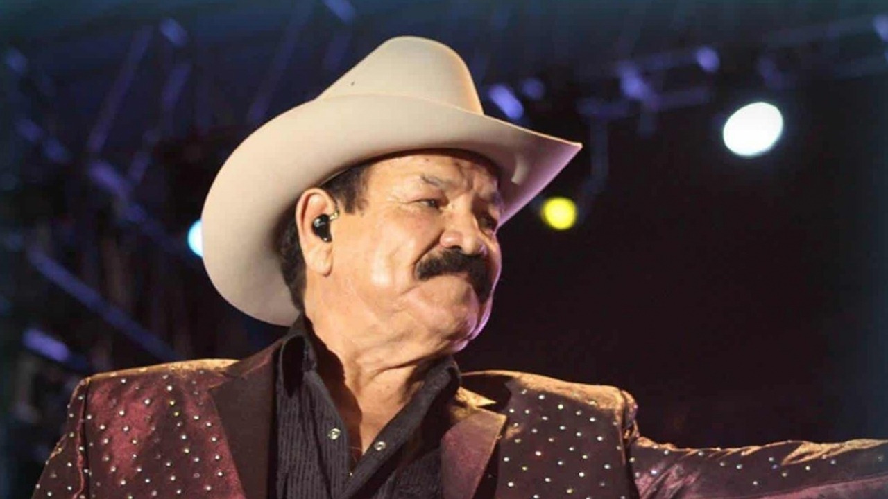 Don Chayo recibe demanda de reconocimiento de paternidad | Telediario ...