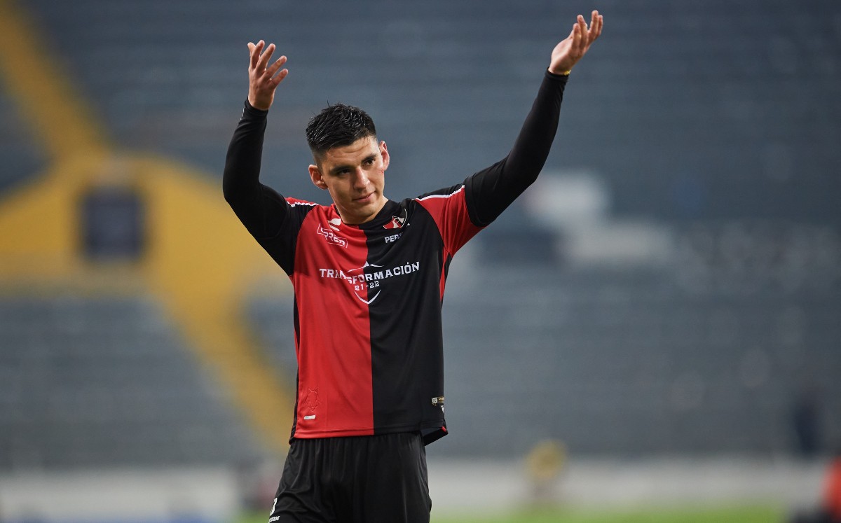 Jesús Angulo llega esta noche a Monterrey| Telediario México