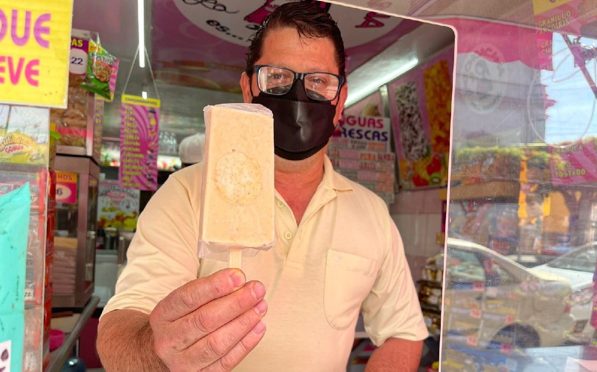 Paletero de Guadalajara vende nieve y paletas de mazapán| Telediario México