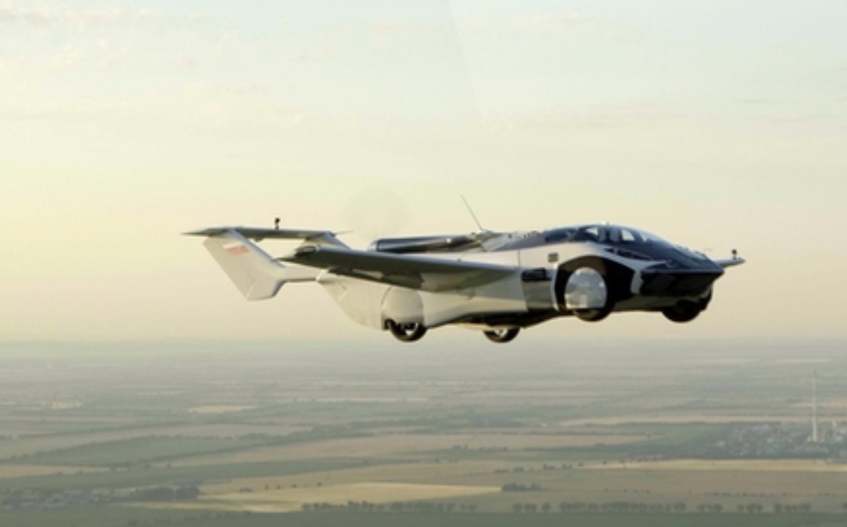 Conoce el AirCar, el auto que vuela y se hace carro deportivo ...