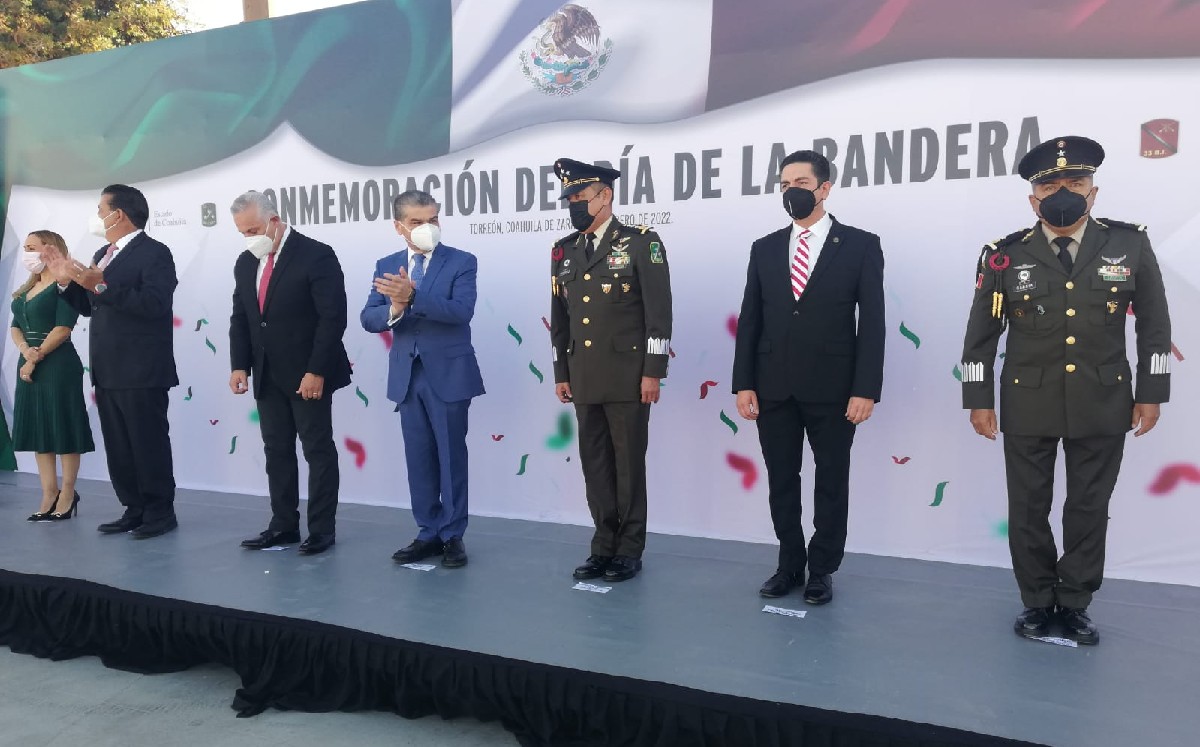 Autoridades de Coahuila conmemoran el Día de la Bandera| Telediario México