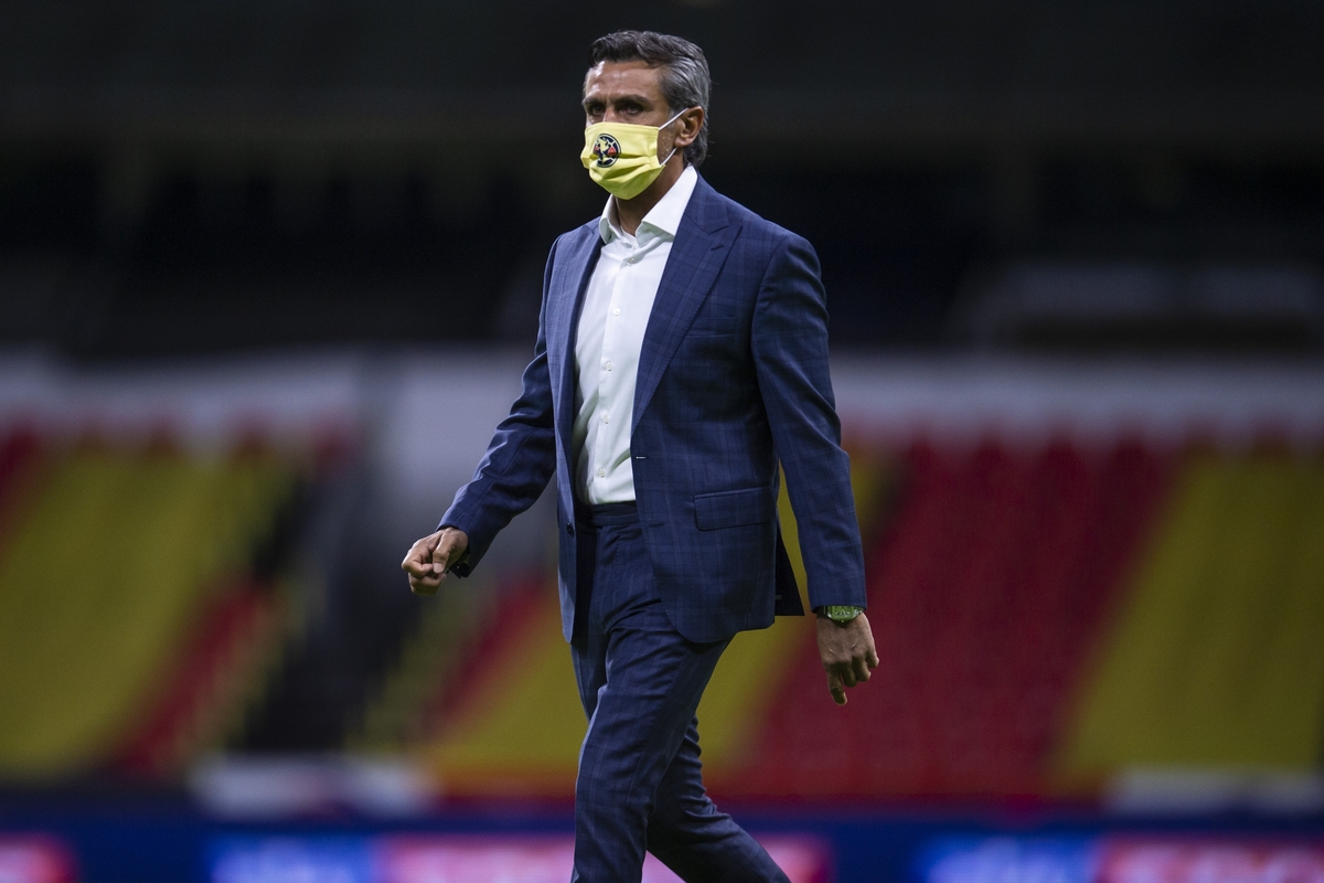 Gilberto Adame renuncia al América| Telediario México