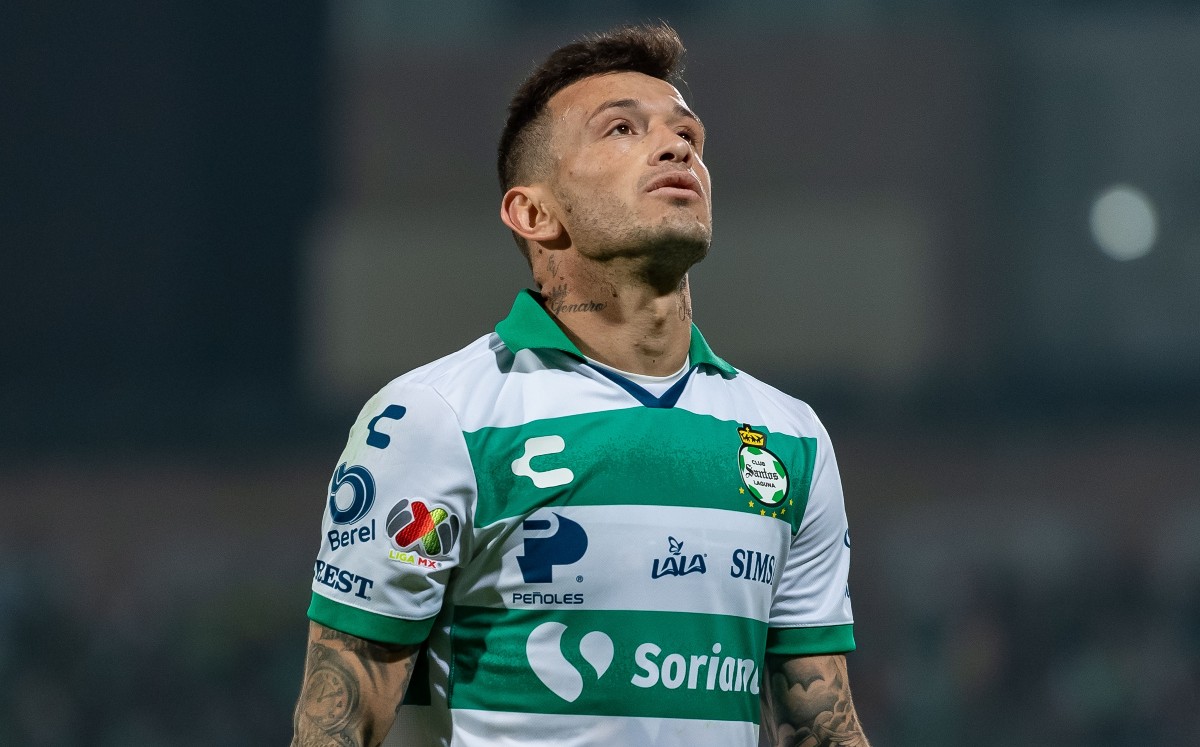 Brian Lozano habla tras hacer berrinche en el Santos vs Pumas ...