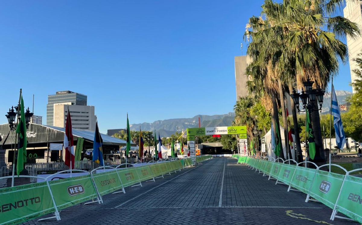 Implementan cierres viales en el Centro de Monterrey por carrera| Telediario México