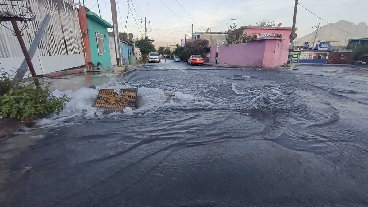 Monterrey Se Desperdician Cientos De Litros De Agua Potable