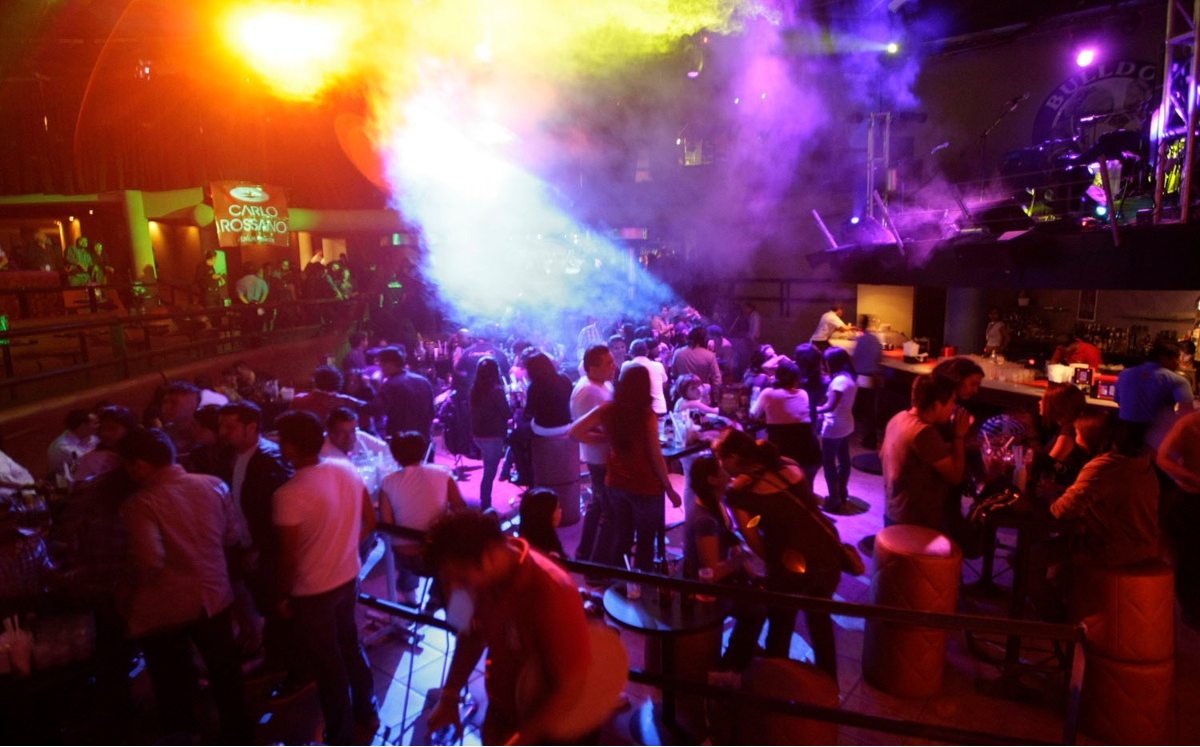 En Puebla, antros y bares deberán tramitar permiso para generar ruido ...