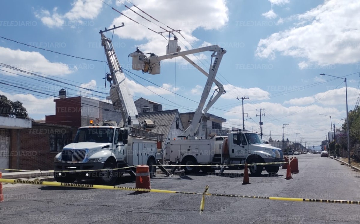 Automovilista muere tras chocar contra poste en Puebla| Telediario México