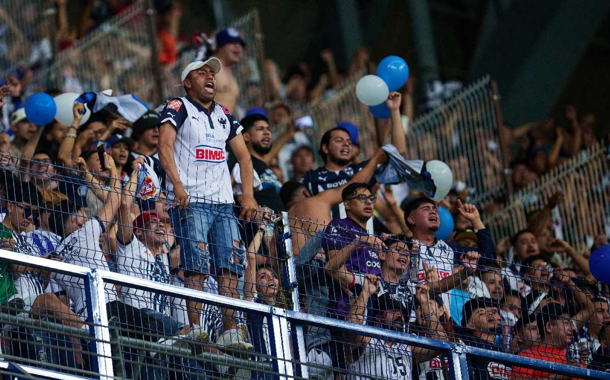 Detienen a dos aficionados en el Estadio BBVA; FAN ID, obligatorio ...