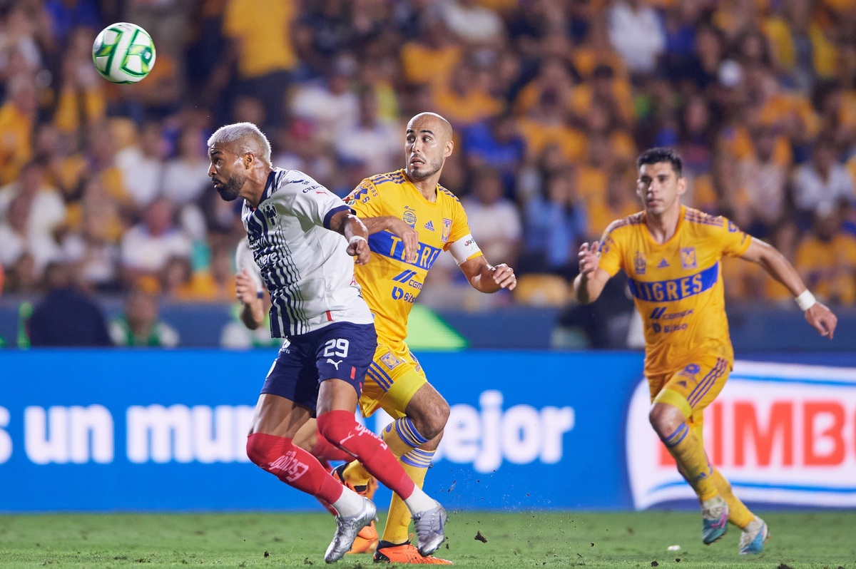 Rodrigo Aguirre es duda para jugar el Clásico Regio| Telediario México