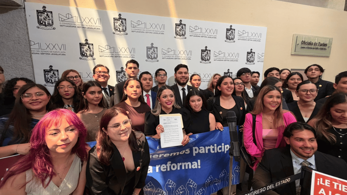 Jóvenes buscan disminuir edad para gobernar Nuevo León| Telediario México
